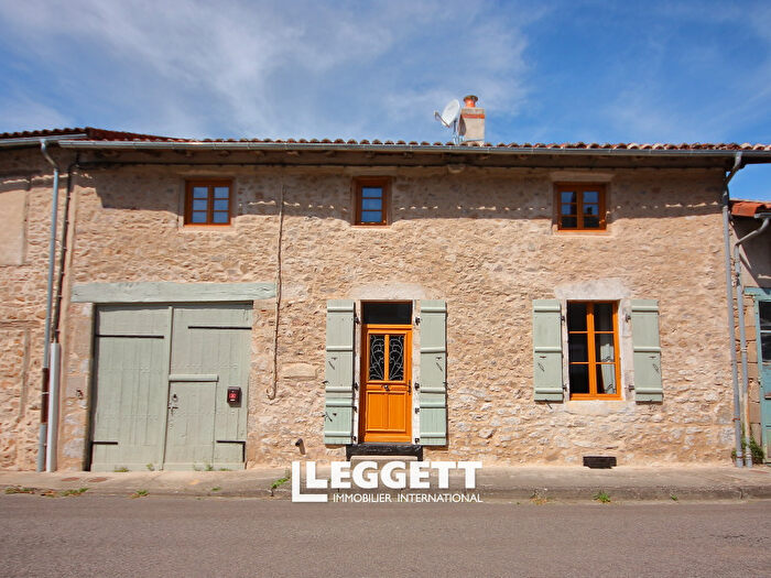 Maison 9 pièces à vendre - Les Salles-Lavauguyon