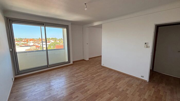Appartement 3 pièces à Narbonne, Egassieral, à louer