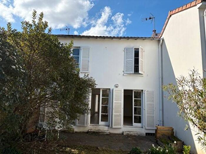 Maison à louer - Buxerolles - 3 pièces - 2 chambres