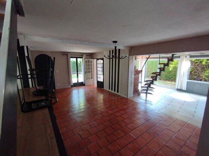 Maison 6 pièces à louer à Cairon