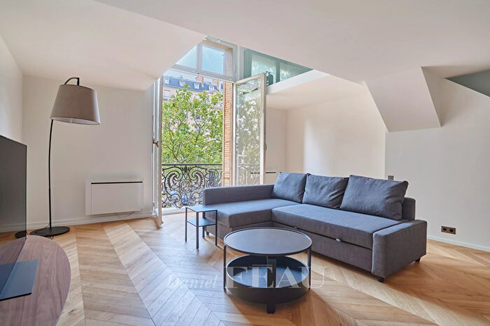 Appartement 2 pièces à Paris 16ème, Dauphine, à louer