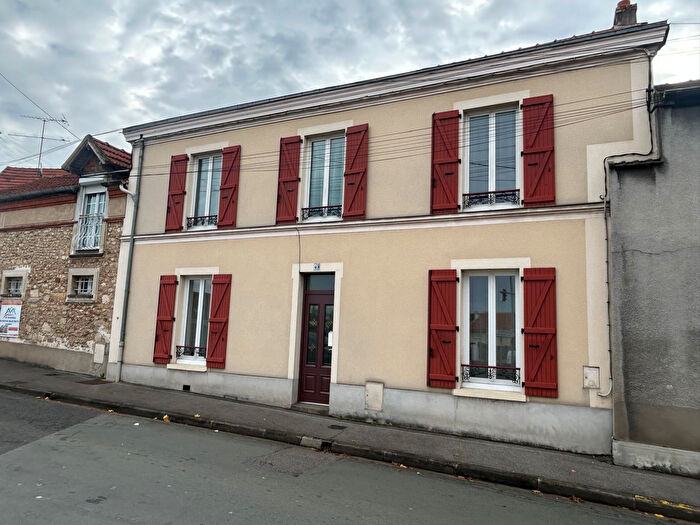 Maison à vendre - Étampes, Saint-Pierre - 8 pièces - 5 chambres