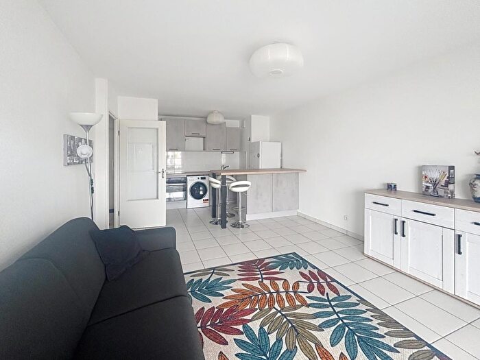 Appartement à louer - Bruges, Ausone, La Hutte, Le Grand Darnal - 2 pièces - 1 chambre