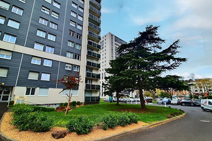 Appartement à louer - Clermont-Ferrand, Jaude, Fontgiève Saint-Alyre - 1 pièce