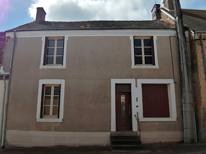 Maison à vendre - Saint-Denis-de-Jouhet - 7 pièces - 1 chambre