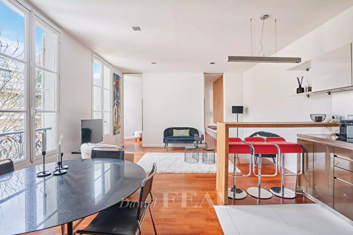 Appartement à vendre - Paris e , Passy, Maison de la Radio, Muette-Sud - 3 pièces - 2 chambres