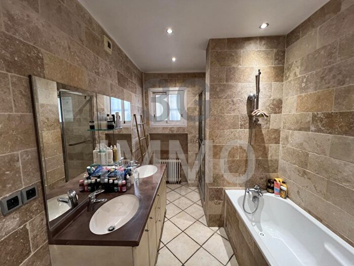 Appartement à vendre - Rive-de-Gier, Jean Jaurès - 4 pièces - 3 chambres
