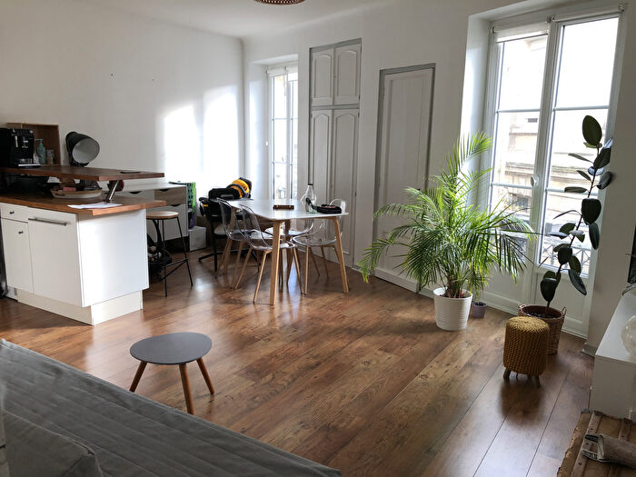 Appartement 2 pièces à Bordeaux, Victoire, Sainte-Eulalie, à louer