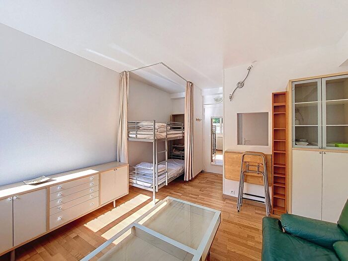 Appartement à louer - Les Blagis, Bourg-la-Reine - 1 pièce