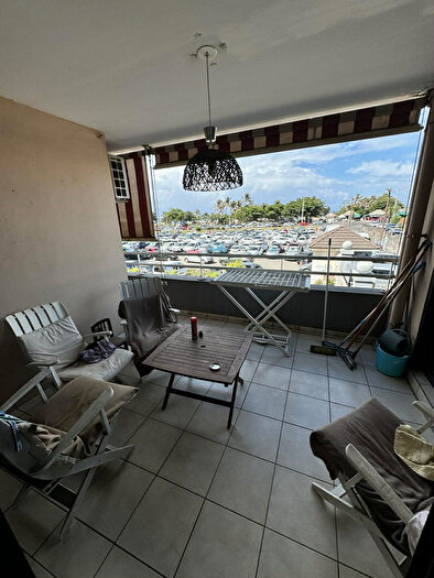 Appartement 3 pièces à Saint-Pierre, Centre-ville, à vendre