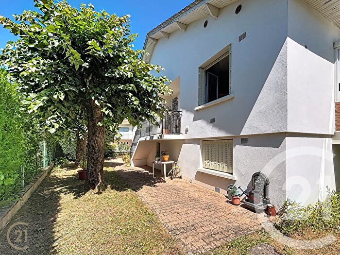 Chalon-sur-Saône, Plateau Saint-Jean : Maison 7 pièces à vendre
