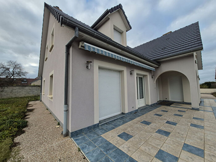 Maison à vendre - Savolles - 7 pièces - 5 chambres