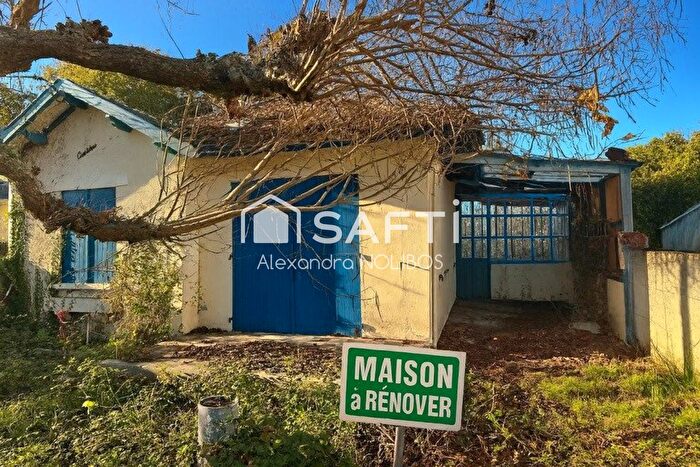 Maison à vendre - Andernos-les-Bains, Centre-ville, Coulin - 6 pièces - 4 chambres