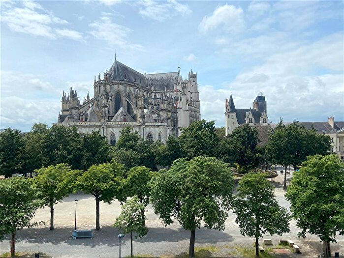 Nantes, Saint-Clément, Jardin des plantes, Caserne Lamoricière - Appartement 6 pièces à vendre
