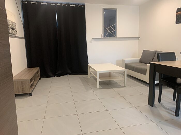 Appartement à louer - Bourg-en-Bresse, Centre, Brou, Baudières - 2 pièces - 1 chambre
