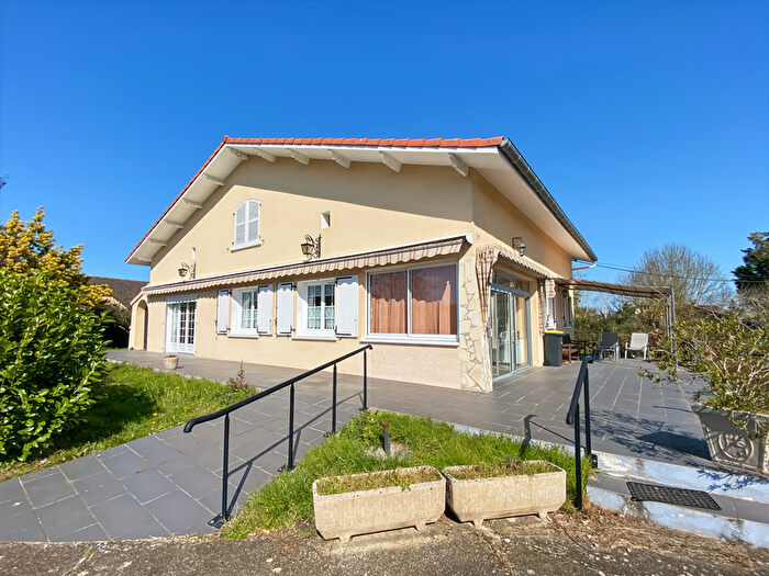 Maison à vendre - Barcelonne-du-Gers - 6 pièces - 5 chambres