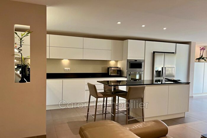 Appartement 5 pièces à vendre à Cannes, Bocca Sud