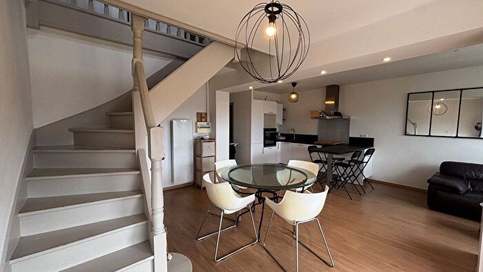 Centre Ville, Pau : Appartement 2 pièces à louer