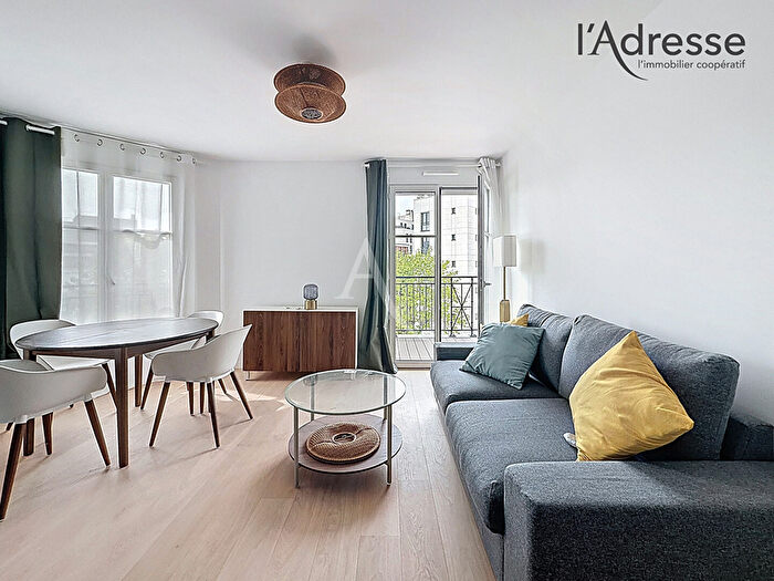 Appartement à louer - Puteaux, Pressensé, Rives de Seine - 3 pièces - 2 chambres