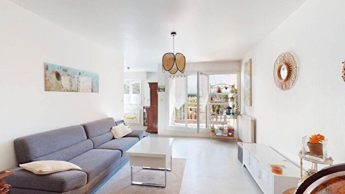 Appartement à louer - Navarre, Évreux - 3 pièces - 2 chambres