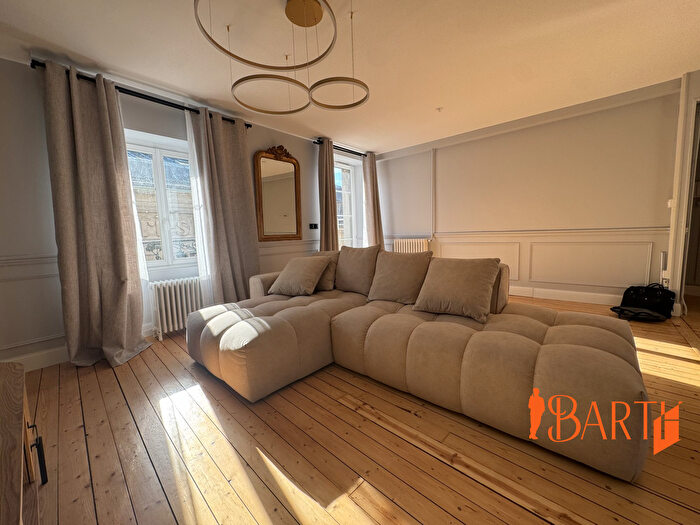 Bourges, Centre-ville, Charlet, Lahitolle, Pignoux, Sembat : Appartement 4 pièces à vendre