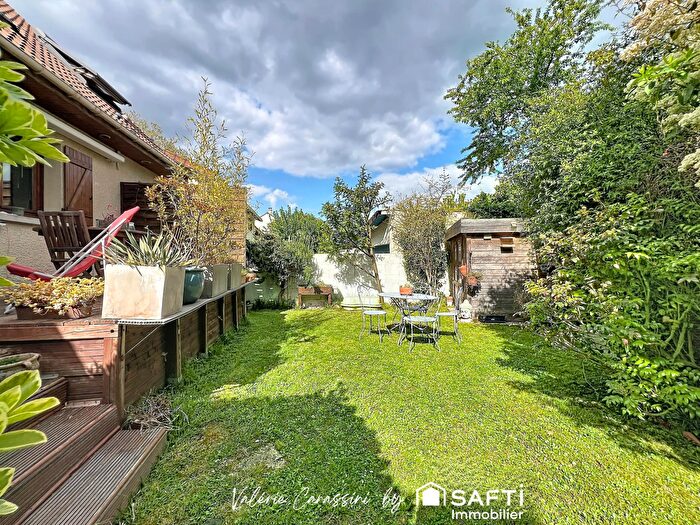 Savigny-sur-Orge, Cherchefeuilles : Maison 6 pièces à vendre