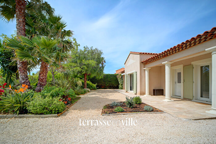 Maison 4 pièces à Saint-Cyr-sur-Mer, Centre-ville, La Deidière, à vendre