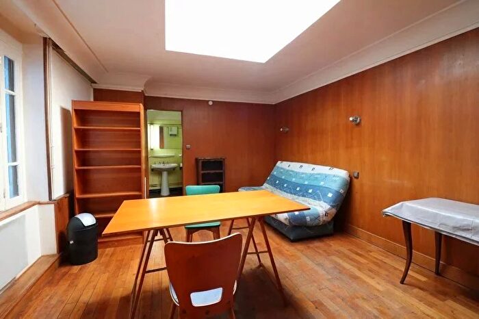 Appartement à louer - Nevers, Cathédrale, Jonction - 1 pièce