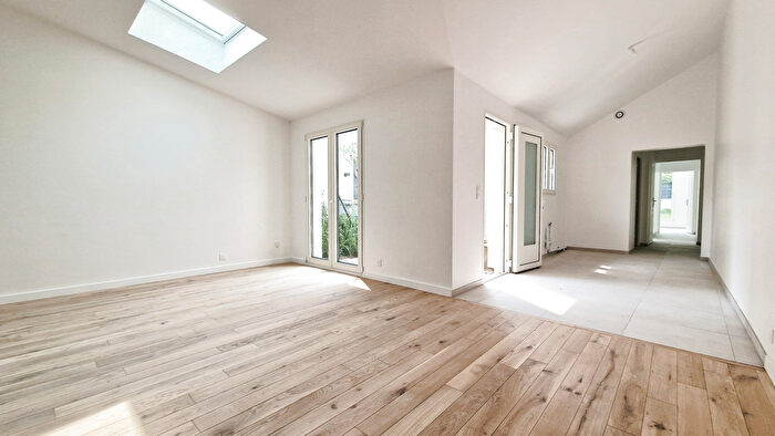 Maison à vendre - Garches, Centre-ville, Mairie - 3 pièces - 2 chambres