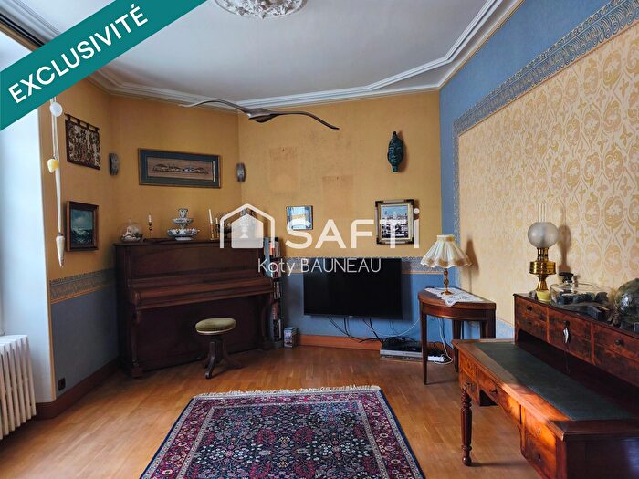 Maison à vendre - Thouarcé - 6 pièces - 5 chambres