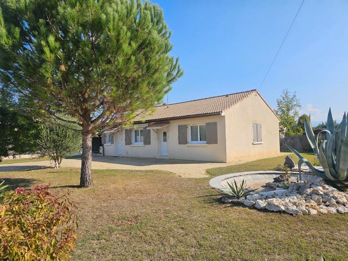 Maison 4 pièces à Eymeux, à vendre