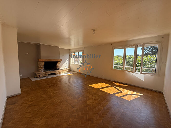 Appartement 4 pièces à louer à Camarès