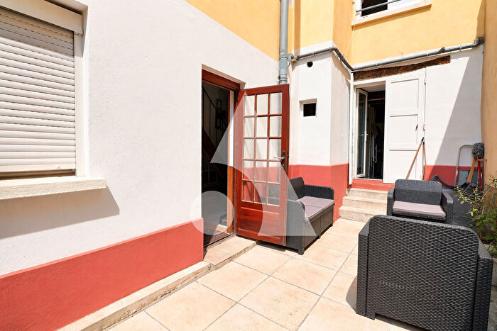 Appartement 2 pièces à Pontoise, Centre-ville, à vendre
