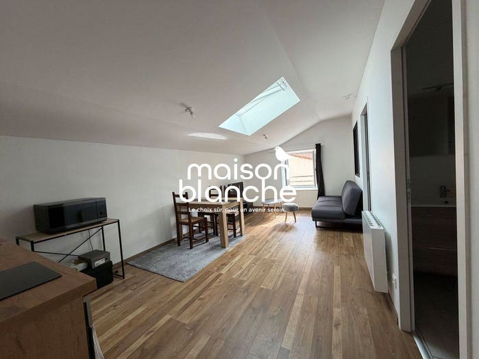 La Mothe-Saint-Héray : Appartement 2 pièces à louer
