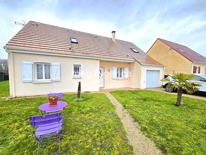 Maison à vendre - Auneau - 6 pièces - 5 chambres