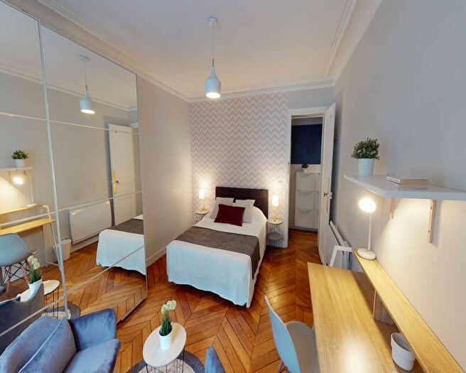 Appartement 4 pièces à louer à Gros Caillou, Paris ème arrondissement
