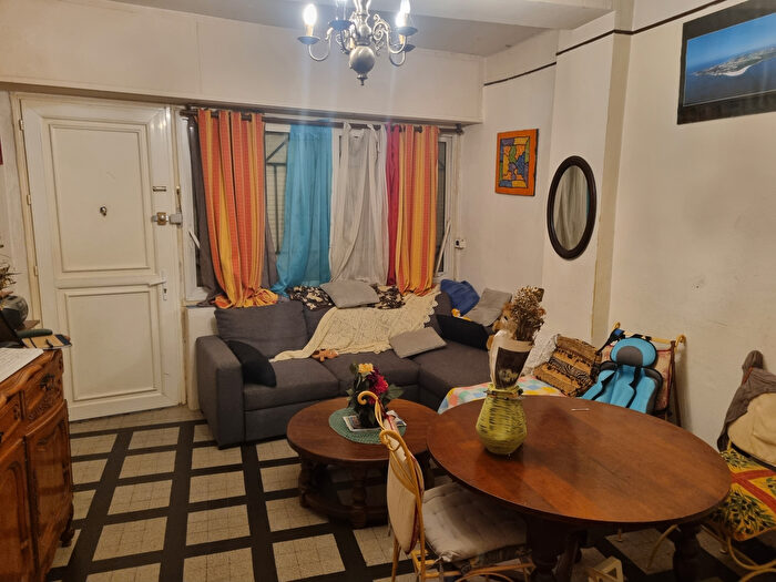 Appartement à vendre - Arles, Centre-ville - 2 pièces - 1 chambre