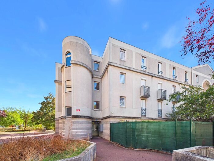 Appartement 3 pièces à Évry, Bois Sauvage, à vendre