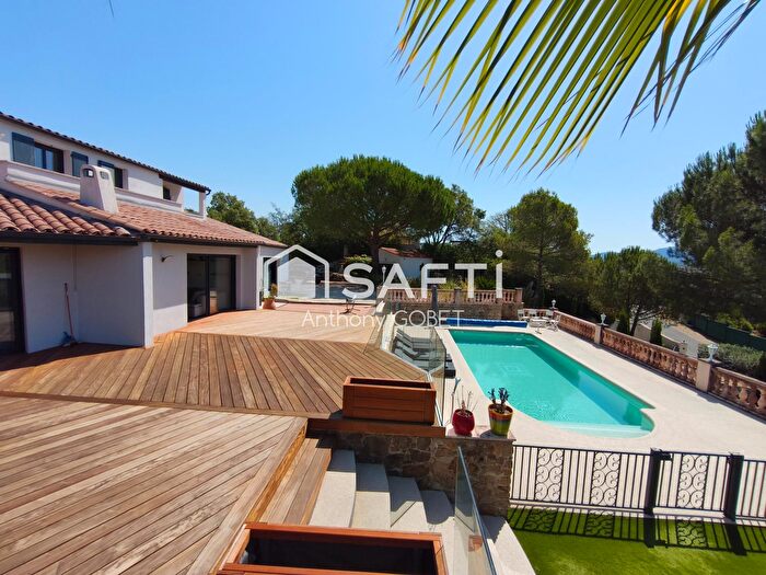 Maison 5 pièces à vendre à Montauroux