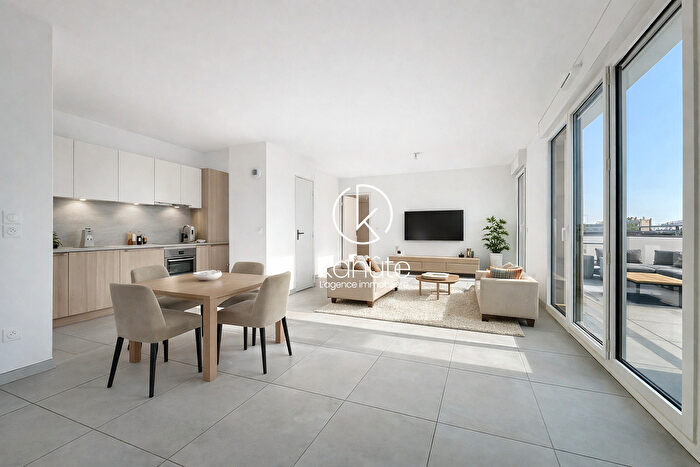 Appartement à vendre - Villeurbanne, Charmettes - 3 pièces - 2 chambres