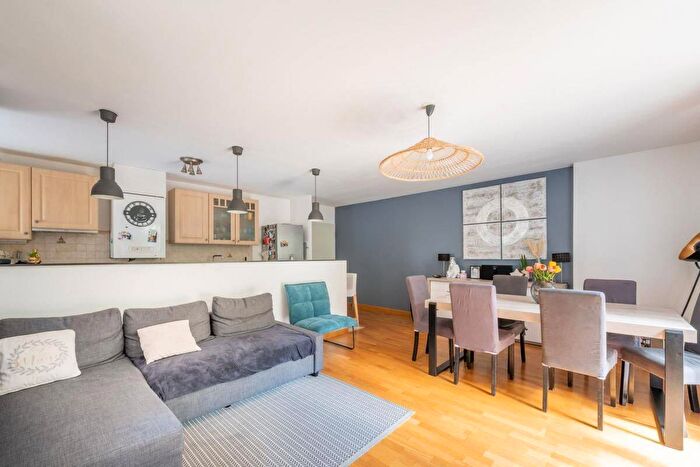 Appartement 4 pièces à Brossolette-Vieux Bourg-Malraux, Châtillon, à louer