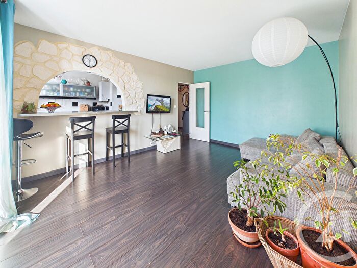 Appartement à vendre - Sainte-Geneviève-des-Bois, Les Aunettes - 3 pièces - 2 chambres