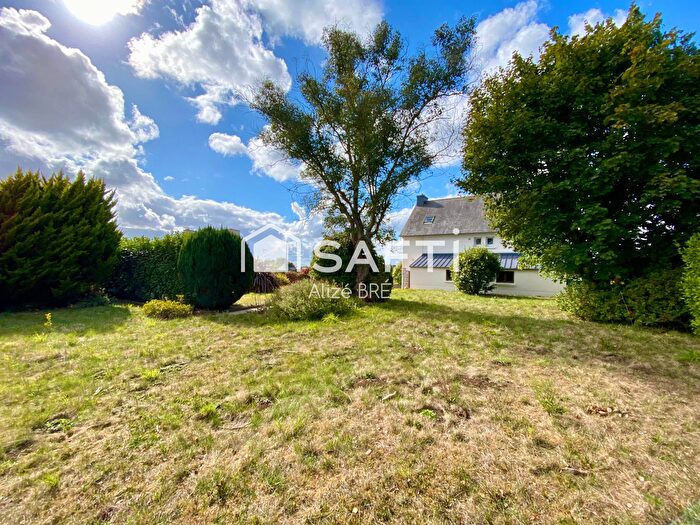 Maison à vendre - Trédarzec - 6 pièces - 5 chambres