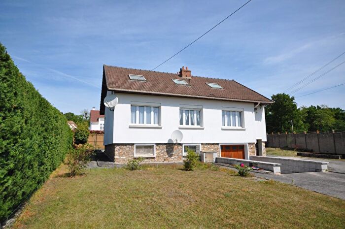 Bruyères-le-Châtel - Maison 6 pièces à vendre