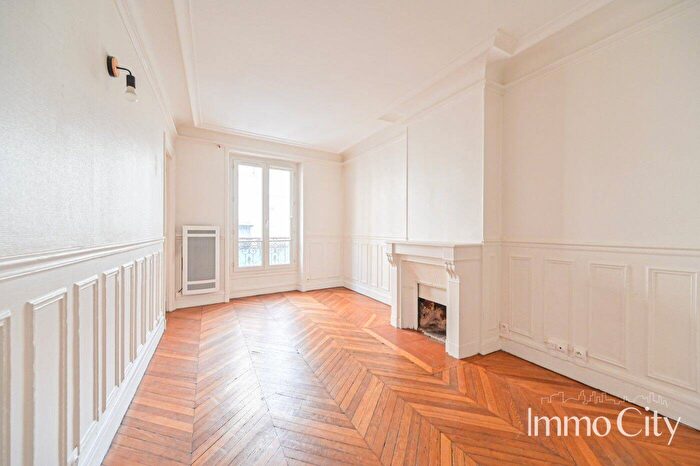 Amiraux-Simplon-Poissonniers, Paris 18ème arrondissement : Appartement 3 pièces à louer