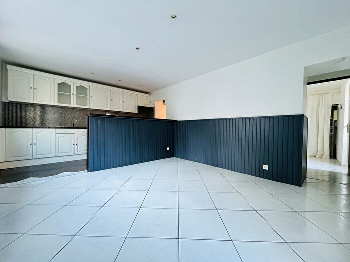 Appartement à vendre - Ballancourt-sur-Essonne - 2 pièces - 1 chambre