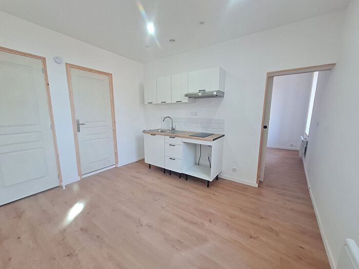 Appartement à louer - Montereau-Fault-Yonne, Ville basse - 2 pièces - 1 chambre