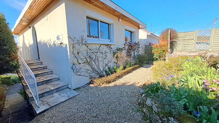 Maison à vendre - Saint-Rémy-lès-Chevreuse - 8 pièces - 6 chambres