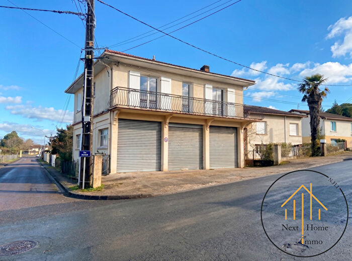 Maison 4 pièces à vendre à Chalais