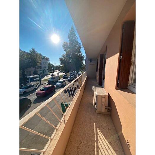 Appartement à louer - Le Fort, Six-Fours-les-Plages - 2 pièces - 1 chambre